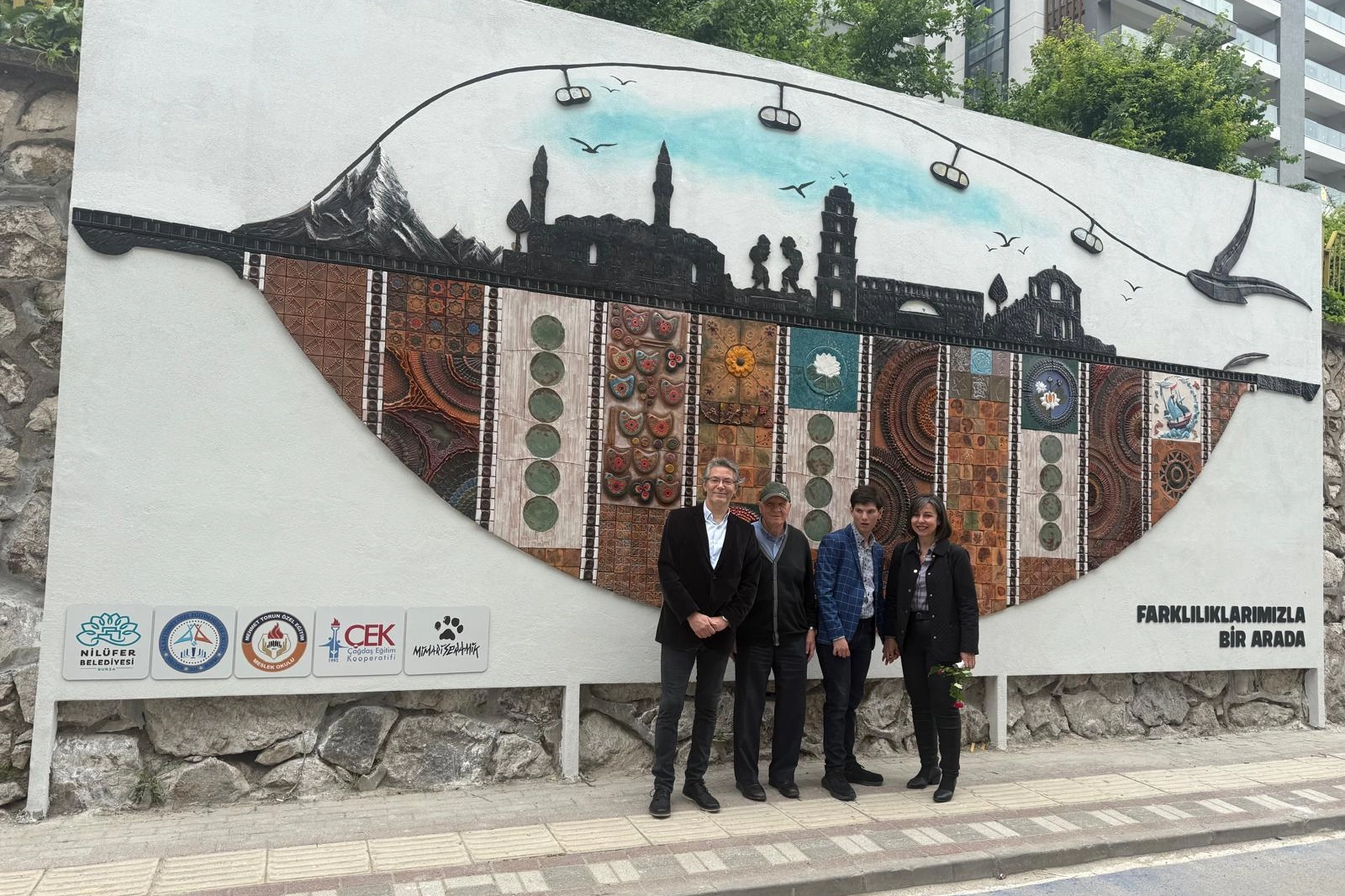 Seramiğe Dokunan Umut: Özel Gereksinimli Gençlerden Bursa’ya Kalıcı Bir ...